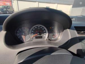 Zils Suzuki Swift 2008 Viļņa, ar dzinēja tilpumu 1.49 L un nobraukumu 301 tūkst. km par 2600 €, foto 6 vietnē AUTOMOTO.COM.LV