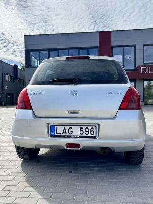 Pelēks Suzuki Swift 2005 Viļņa, ar dzinēja tilpumu 1.33 L un nobraukumu 133 tūkst. km par 1000 €, foto 9 vietnē AUTOMOTO.COM.LV