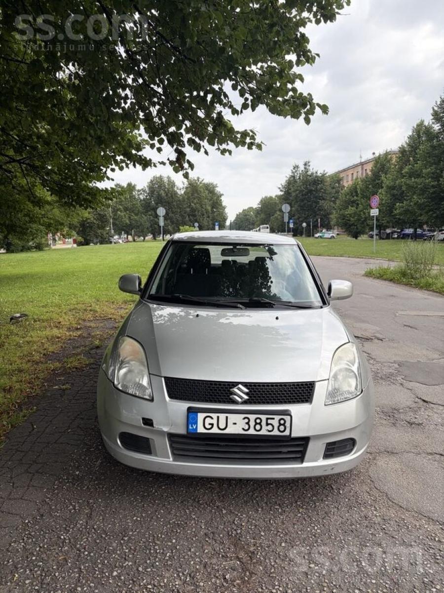 Pelēks Suzuki Swift 2007 Rīga, ar dzinēja tilpumu 1.30 L un nobraukumu 199 tūkst. km par 1800 €, foto 1 vietnē AUTOMOTO.COM.LV