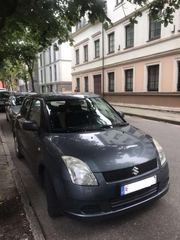 Pelēks Suzuki Swift 2007 Klaipėda, ar dzinēja tilpumu 1.33 L un nobraukumu 130 tūkst. km par 2950 €, foto 1 vietnē AUTOMOTO.COM.LV