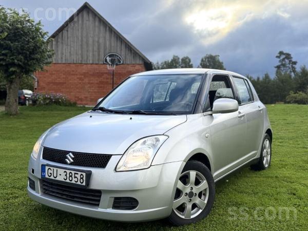 Grey Suzuki Swift 2007 in Cesis, with an engine capacity of 1.30 L and mileage of 200 thousand km for 1400 €, photo 1 on AUTOMOTO.COM.LV