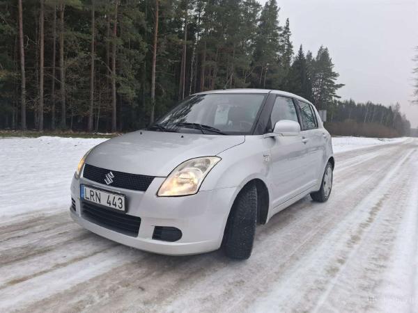 Pelēks Suzuki Swift 2008 Mažeikiai, ar dzinēja tilpumu 1.30 L un nobraukumu 273 tūkst. km par 1800 €, foto 1 vietnē AUTOMOTO.COM.LV