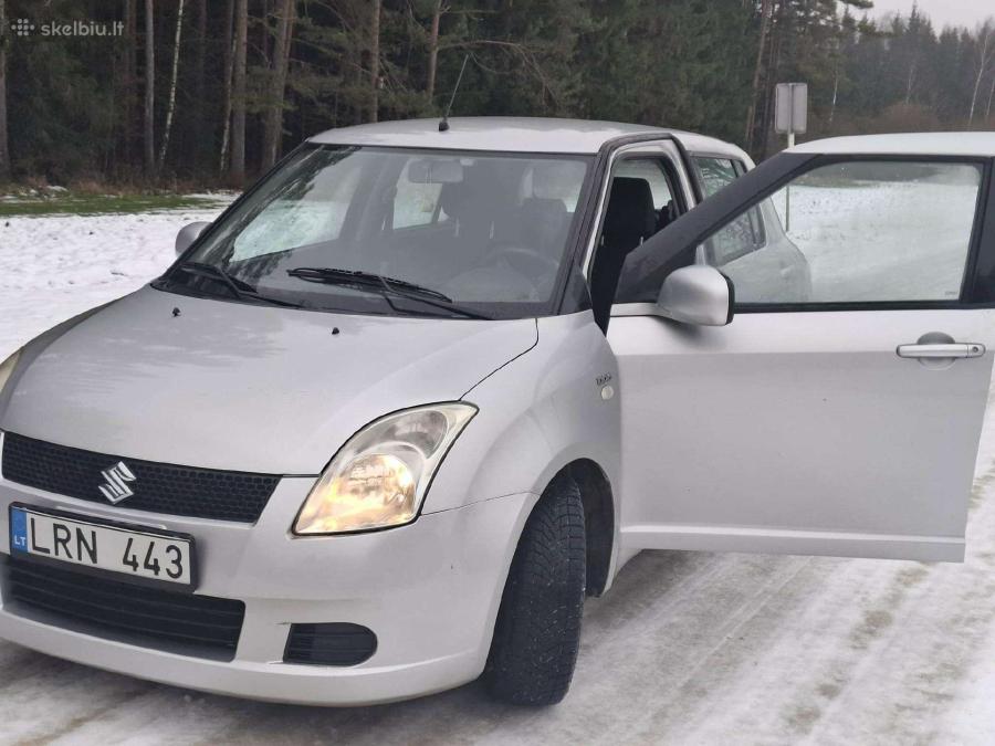 Pelēks Suzuki Swift 2008 Mažeikiai, ar dzinēja tilpumu 1.30 L un nobraukumu 273 tūkst. km par 1800 €, foto 2 vietnē AUTOMOTO.COM.LV