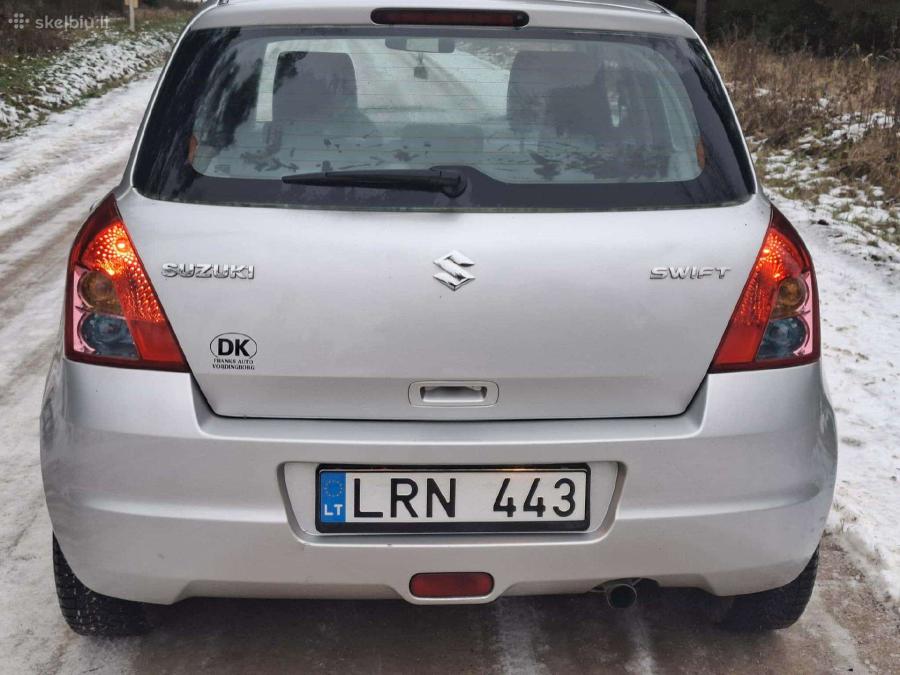 Pelēks Suzuki Swift 2008 Mažeikiai, ar dzinēja tilpumu 1.30 L un nobraukumu 273 tūkst. km par 1800 €, foto 5 vietnē AUTOMOTO.COM.LV