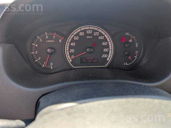 Grey Suzuki Swift 2008 in Jekabpils, with an engine capacity of 1.30 L and mileage of 108 thousand km for 2000 €, photo 5 on AUTOMOTO.COM.LV