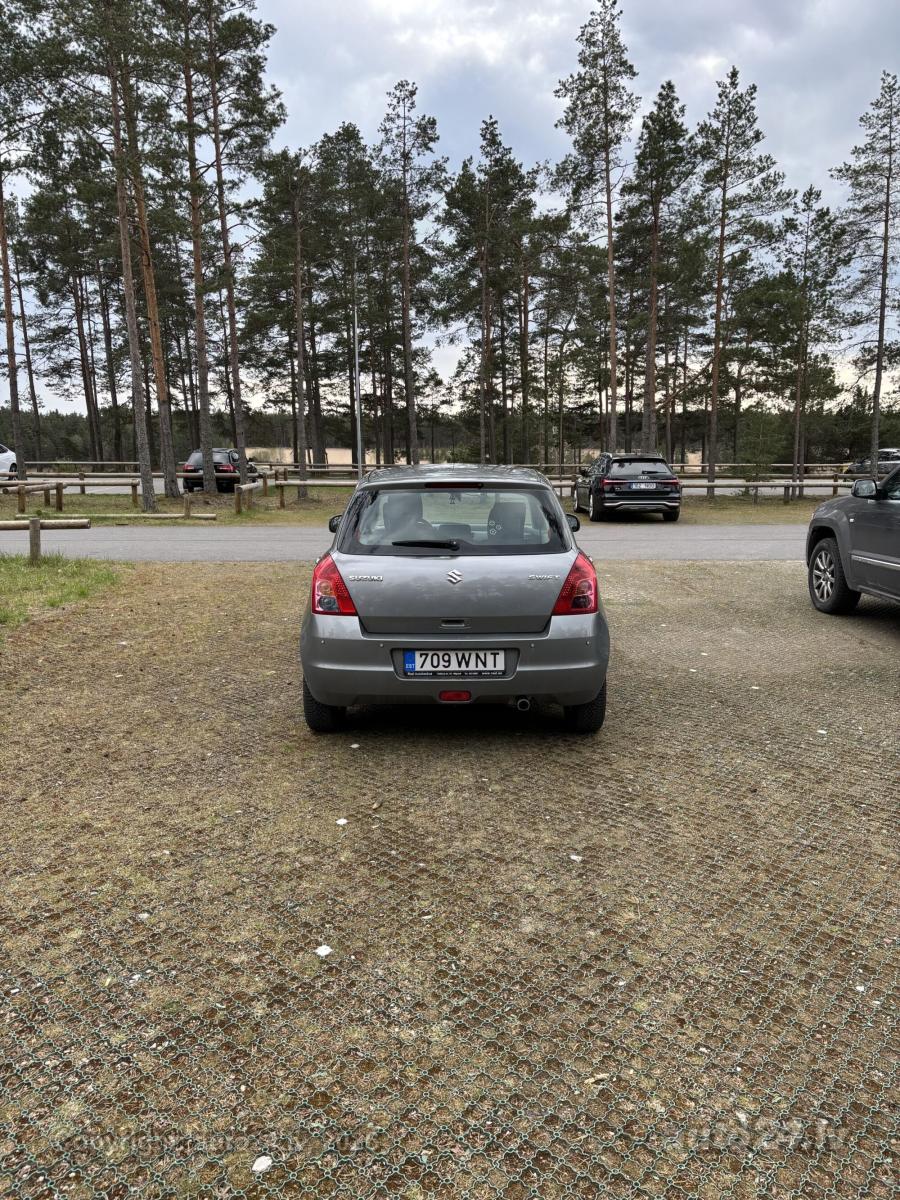 Pelēks Suzuki Swift 2009 Tallina, ar dzinēja tilpumu 1.20 L un nobraukumu 151 tūkst. km par 3300 €, foto 5 vietnē AUTOMOTO.COM.LV