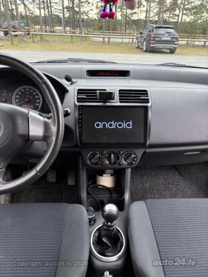 Pelēks Suzuki Swift 2009 Tallina, ar dzinēja tilpumu 1.20 L un nobraukumu 151 tūkst. km par 3300 €, foto 15 vietnē AUTOMOTO.COM.LV