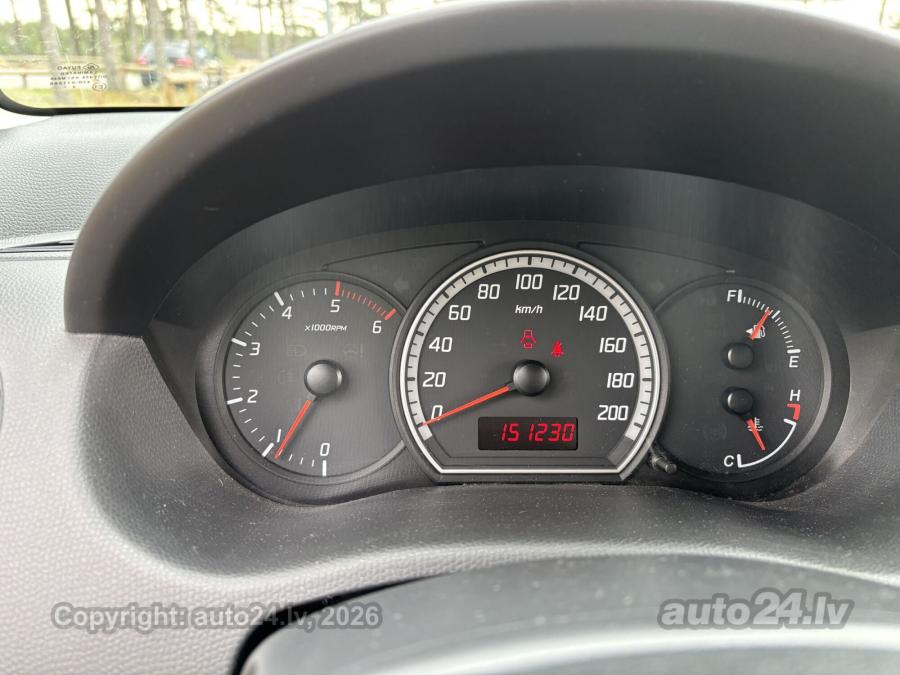 Pelēks Suzuki Swift 2009 Tallina, ar dzinēja tilpumu 1.20 L un nobraukumu 151 tūkst. km par 3300 €, foto 17 vietnē AUTOMOTO.COM.LV