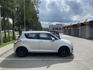 Pelēks Suzuki Swift 2011 Viļņa, ar dzinēja tilpumu 1.24 L un nobraukumu 174 tūkst. km par 3700 €, foto 6 vietnē AUTOMOTO.COM.LV