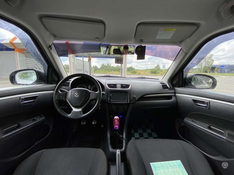 Pelēks Suzuki Swift 2011 Viļņa, ar dzinēja tilpumu 1.24 L un nobraukumu 174 tūkst. km par 3700 €, foto 12 vietnē AUTOMOTO.COM.LV