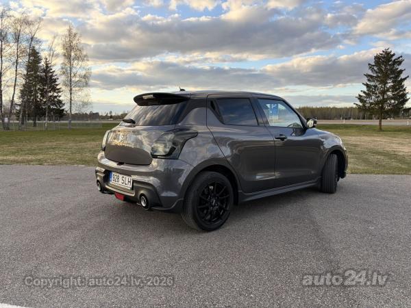 Pelēks Suzuki Swift 2019 Tartu, ar dzinēja tilpumu 1.40 L un nobraukumu 135 tūkst. km par 13490 €, foto 4 vietnē AUTOMOTO.COM.LV