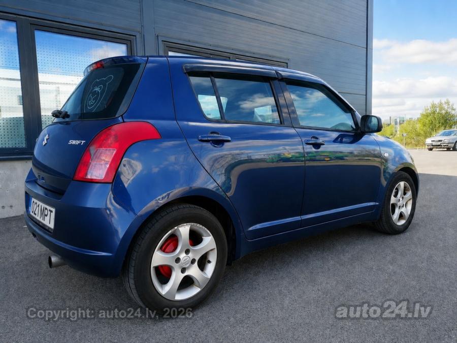 Suzuki Swift 2005 Tartu, ar dzinēja tilpumu 1.30 L un nobraukumu 250 tūkst. km par 1390 €, foto 5 vietnē AUTOMOTO.COM.LV