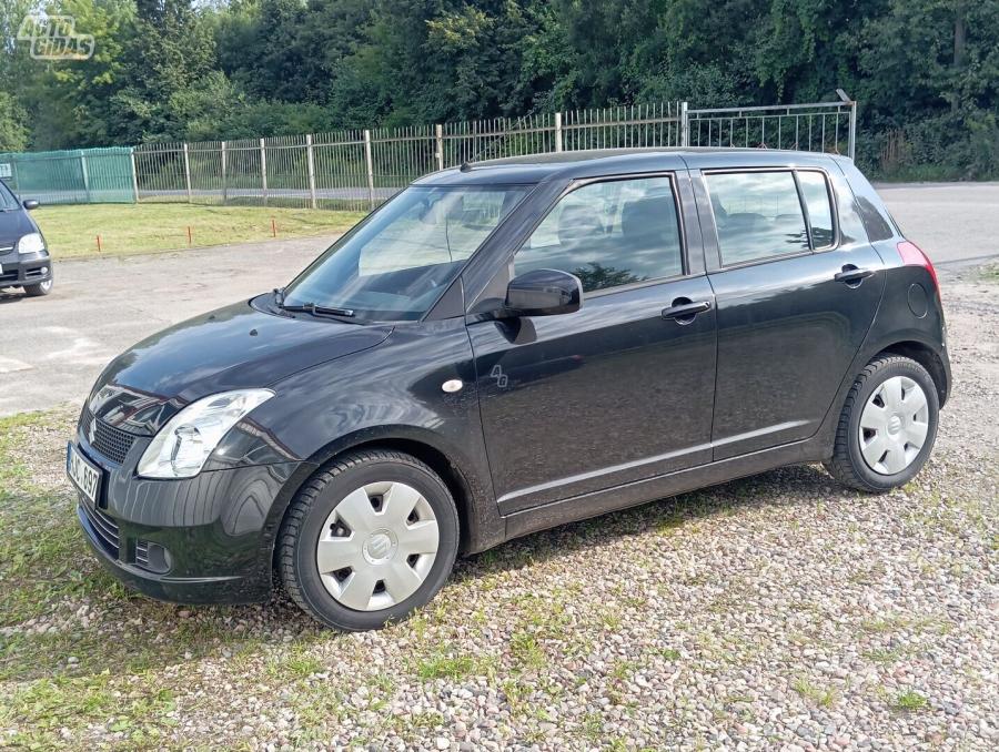 Suzuki Swift 2005 Viļņa, ar dzinēja tilpumu 1.30 L un nobraukumu 255 tūkst. km par 900 €, foto 1 vietnē AUTOMOTO.COM.LV