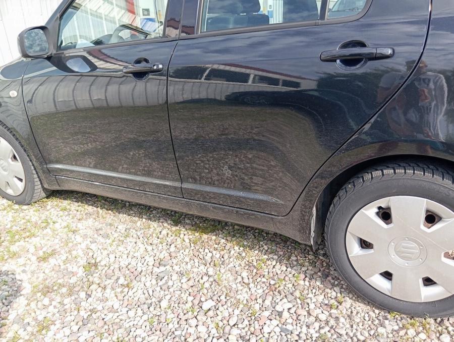 Suzuki Swift 2005 Viļņa, ar dzinēja tilpumu 1.30 L un nobraukumu 255 tūkst. km par 900 €, foto 8 vietnē AUTOMOTO.COM.LV