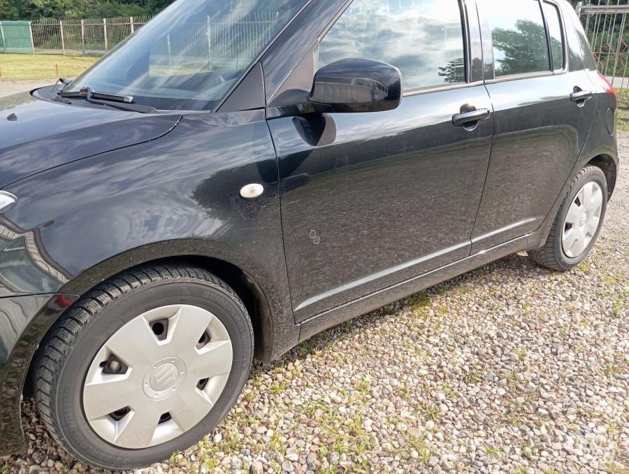 Suzuki Swift 2005 Viļņa, ar dzinēja tilpumu 1.30 L un nobraukumu 255 tūkst. km par 900 €, foto 9 vietnē AUTOMOTO.COM.LV