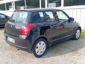 Suzuki Swift 2005 Viļņa, ar dzinēja tilpumu 1.30 L un nobraukumu 255 tūkst. km par 900 €, foto 5 vietnē AUTOMOTO.COM.LV