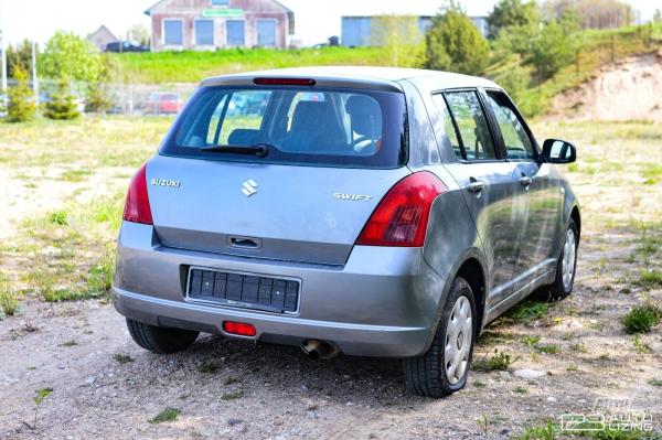 Suzuki Swift 2006 Kretinga, ar dzinēja tilpumu 1.30 L un nobraukumu 233 tūkst. km par 1999 €, foto 3 vietnē AUTOMOTO.COM.LV