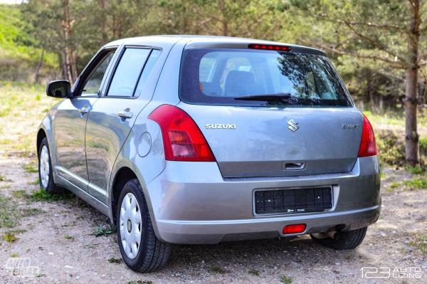 Suzuki Swift 2006 Kretinga, ar dzinēja tilpumu 1.30 L un nobraukumu 233 tūkst. km par 1999 €, foto 4 vietnē AUTOMOTO.COM.LV