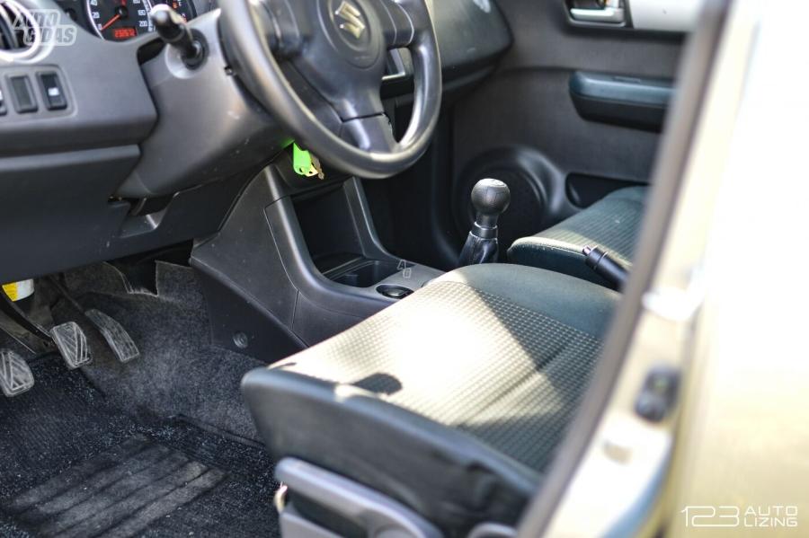 Suzuki Swift 2006 Kretinga, ar dzinēja tilpumu 1.30 L un nobraukumu 233 tūkst. km par 1999 €, foto 11 vietnē AUTOMOTO.COM.LV