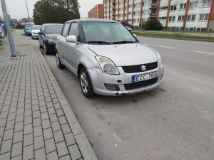 Suzuki Swift 2006 in Siauliai, with an engine capacity of 1.30 L and mileage of 211 thousand km for 450 €, photo 3 on AUTOMOTO.COM.LV