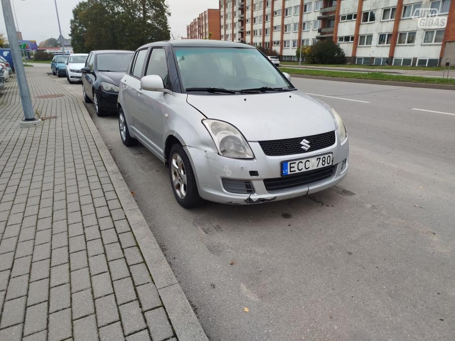 Suzuki Swift 2006 in Siauliai, with an engine capacity of 1.30 L and mileage of 211 thousand km for 450 €, photo 3 on AUTOMOTO.COM.LV
