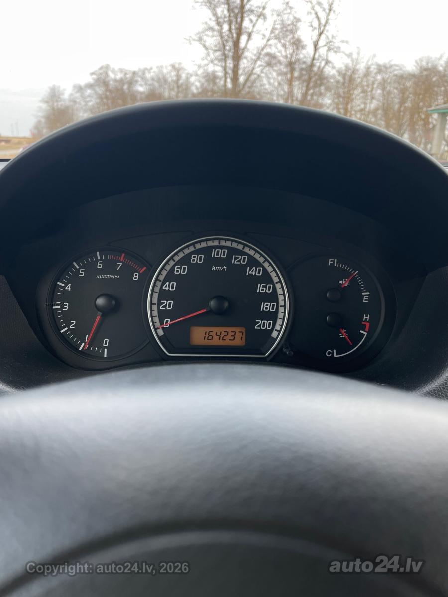 Сузуки Свифт 2008 в Таллин, объемом двигателя 1.30 л и пробегом 168 тыс. км за 3600 €, фото 13 на AUTOMOTO.COM.LV