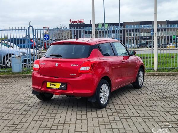 Suzuki Swift 2021 in Klaipeda, with an engine capacity of 1.24 L and mileage of 12 thousand km for 11500 €, photo 2 on AUTOMOTO.COM.LV