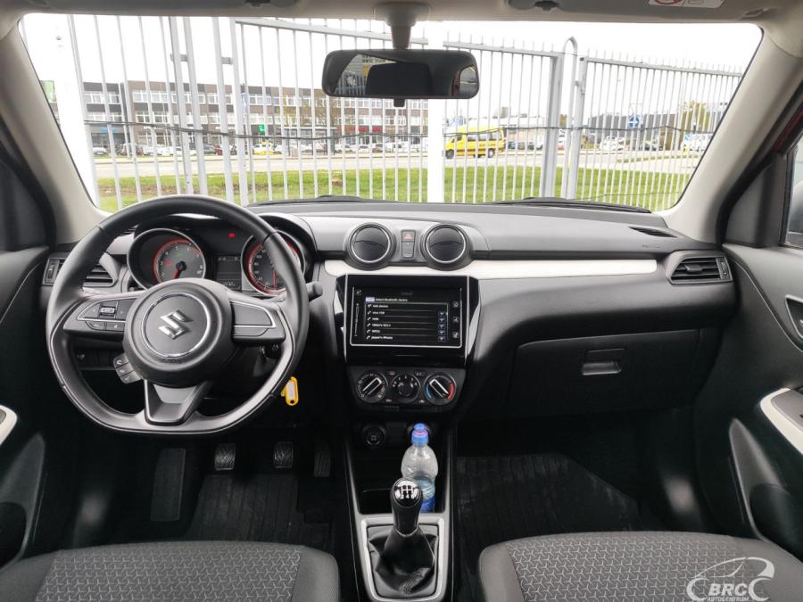 Suzuki Swift 2021 in Klaipeda, with an engine capacity of 1.24 L and mileage of 12 thousand km for 11500 €, photo 5 on AUTOMOTO.COM.LV