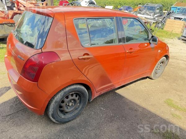 Oranžs Suzuki Swift 2005 Rīga, ar dzinēja tilpumu 1.30 L un nobraukumu 104 tūkst. km par 600 €, foto 1 vietnē AUTOMOTO.COM.LV