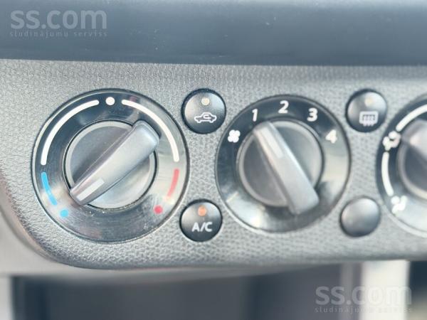 Oranžs Suzuki Swift 2005 Rīga, ar dzinēja tilpumu 1.30 L un nobraukumu 104 tūkst. km par 600 €, foto 7 vietnē AUTOMOTO.COM.LV