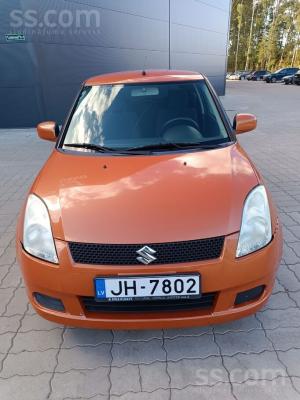 Orange Suzuki Swift 2006 in Riga, with an engine capacity of 1.30 L and mileage of 93 thousand km for 2990 €, photo 2 on AUTOMOTO.COM.LV