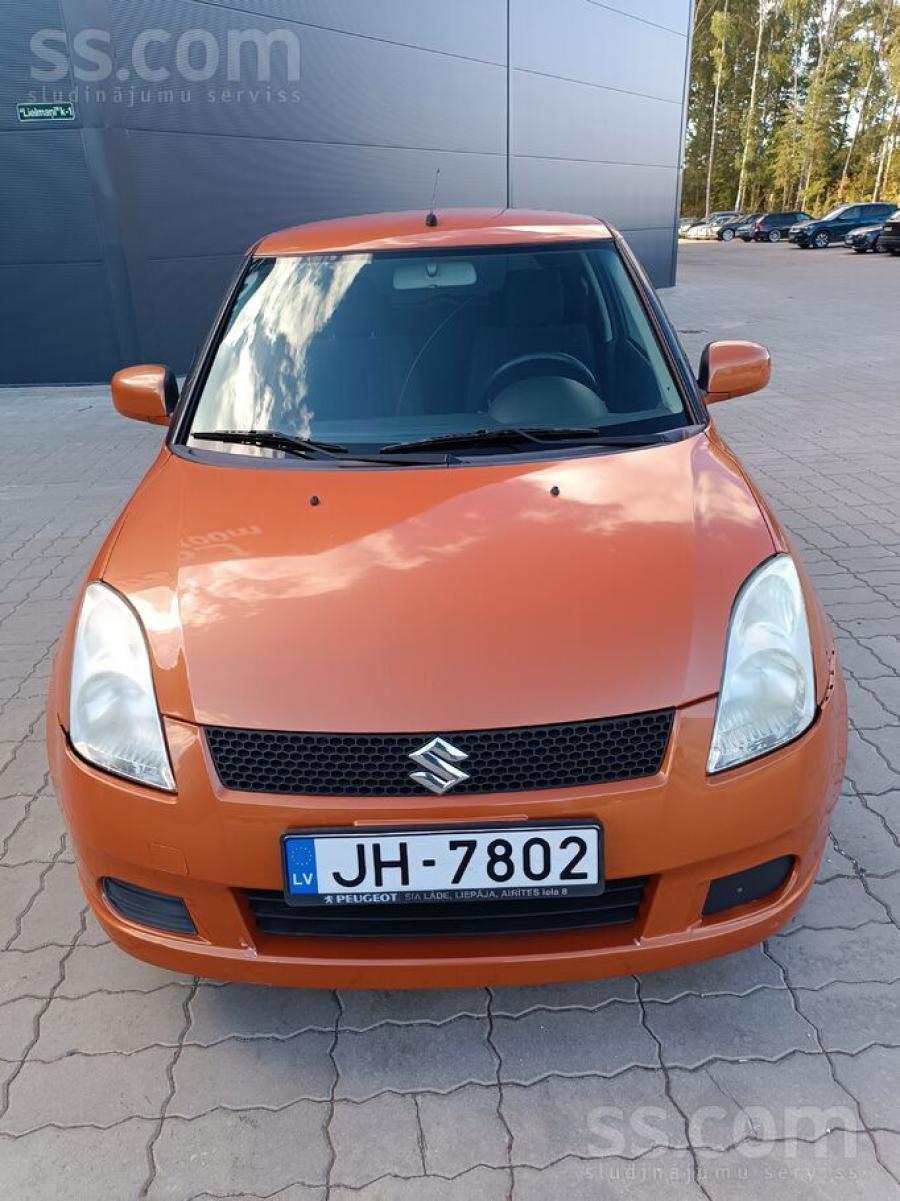 Orange Suzuki Swift 2006 in Riga, with an engine capacity of 1.30 L and mileage of 93 thousand km for 2990 €, photo 2 on AUTOMOTO.COM.LV