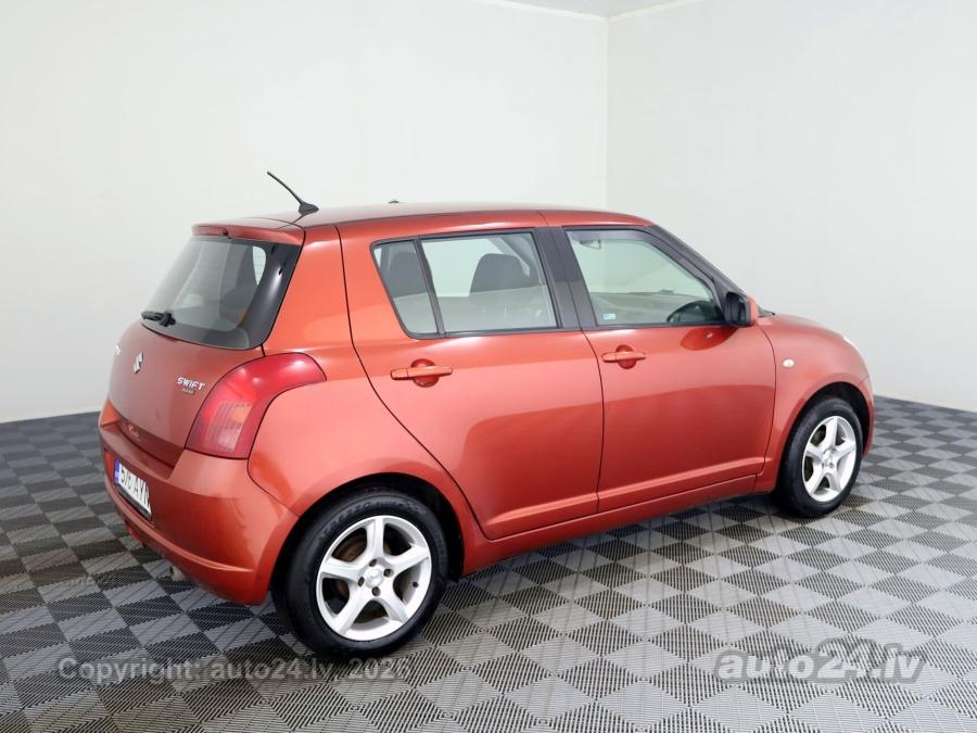 Oranžs Suzuki Swift 2007 Tallina, ar dzinēja tilpumu 1.30 L un nobraukumu 239 tūkst. km par 1499 €, foto 4 vietnē AUTOMOTO.COM.LV
