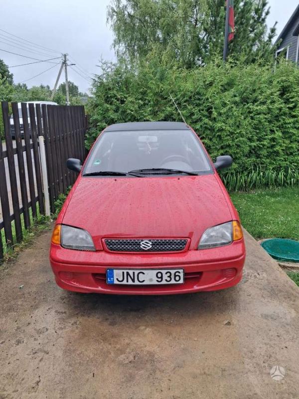 Red Suzuki Swift 2002 in Vilnius, with an engine capacity of 1.00 L and mileage of 97 thousand km for 750 €, photo 1 on AUTOMOTO.COM.LV