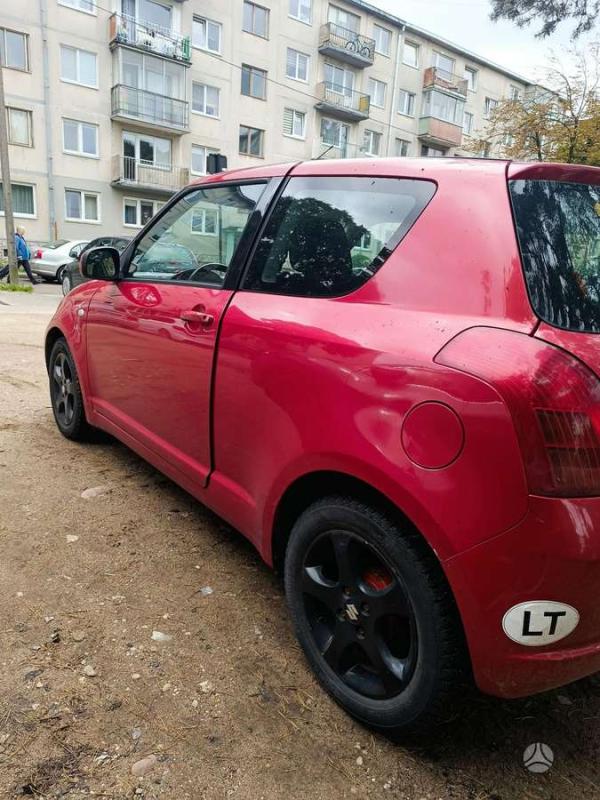 Sarkans Suzuki Swift 2006 Viļņa, ar dzinēja tilpumu 1.33 L un nobraukumu 310 tūkst. km par 2300 €, foto 4 vietnē AUTOMOTO.COM.LV