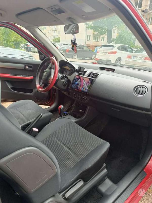 Sarkans Suzuki Swift 2006 Viļņa, ar dzinēja tilpumu 1.33 L un nobraukumu 310 tūkst. km par 2300 €, foto 7 vietnē AUTOMOTO.COM.LV