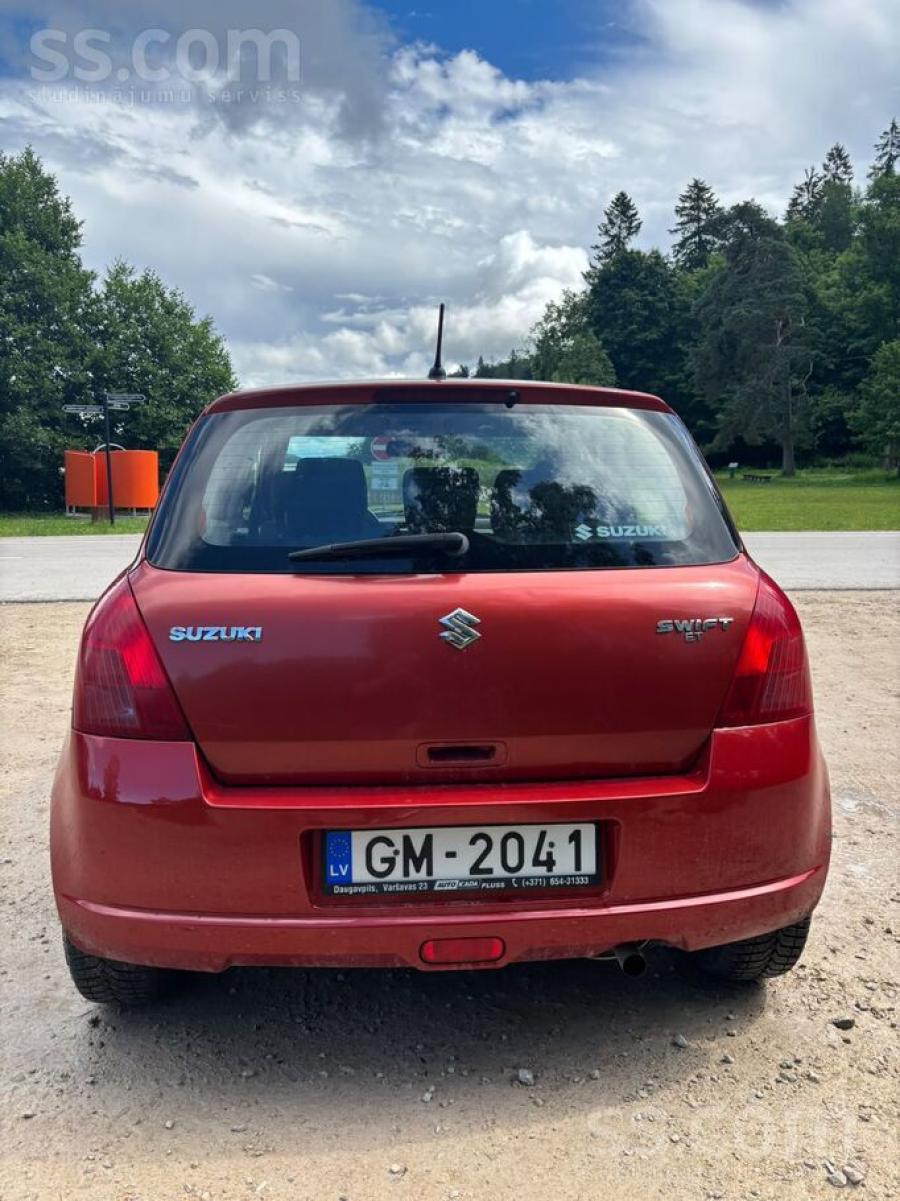 Red Suzuki Swift 2007 in Aluksne, with an engine capacity of 1.30 L and mileage of 184 thousand km for 1150 €, photo 3 on AUTOMOTO.COM.LV