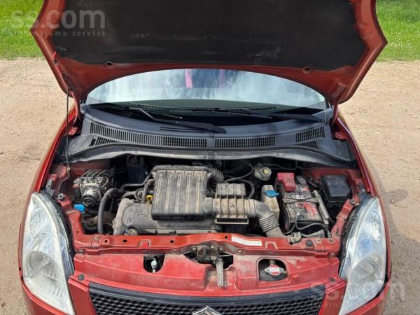 Красный Сузуки Свифт 2007 в Алуксне, объемом двигателя 1.30 л и пробегом 184 тыс. км за 1150 €, фото 10 на AUTOMOTO.COM.LV