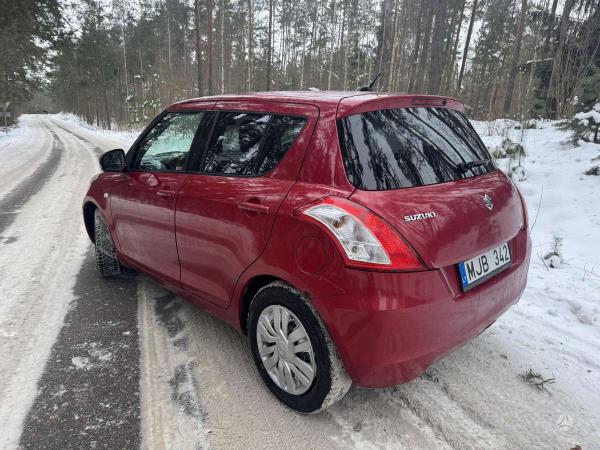 Sarkans Suzuki Swift 2011 Ukmergė, ar dzinēja tilpumu 1.24 L un nobraukumu 287 tūkst. km par 2950 €, foto 3 vietnē AUTOMOTO.COM.LV
