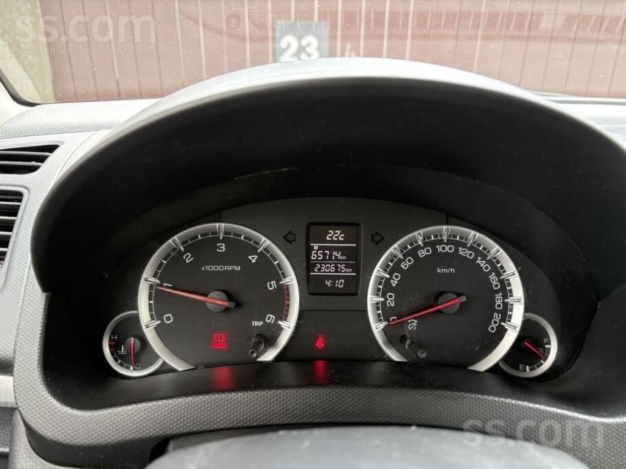 Sarkans Suzuki Swift 2011 Rīga, ar dzinēja tilpumu 1.20 L un nobraukumu 231 tūkst. km par 1964 €, foto 1 vietnē AUTOMOTO.COM.LV