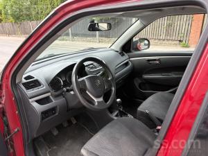 Sarkans Suzuki Swift 2011 Rīga, ar dzinēja tilpumu 1.20 L un nobraukumu 231 tūkst. km par 1964 €, foto 3 vietnē AUTOMOTO.COM.LV