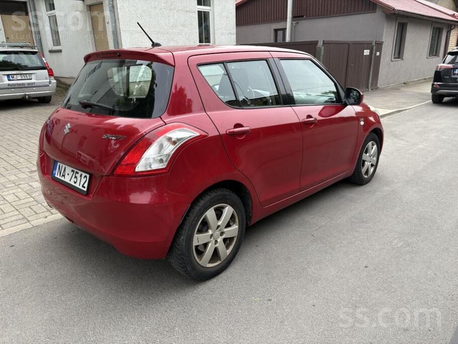 Sarkans Suzuki Swift 2011 Rīga, ar dzinēja tilpumu 1.20 L un nobraukumu 231 tūkst. km par 1964 €, foto 6 vietnē AUTOMOTO.COM.LV