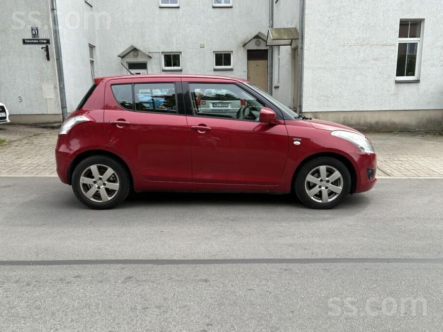Sarkans Suzuki Swift 2011 Rīga, ar dzinēja tilpumu 1.20 L un nobraukumu 231 tūkst. km par 1964 €, foto 7 vietnē AUTOMOTO.COM.LV