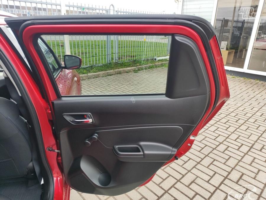Sarkans Suzuki Swift 2021 Avižieniai, ar dzinēja tilpumu 1.20 L un nobraukumu 12 tūkst. km par 11200 €, foto 10 vietnē AUTOMOTO.COM.LV