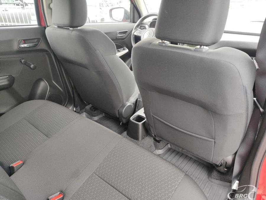 Sarkans Suzuki Swift 2021 Avižieniai, ar dzinēja tilpumu 1.20 L un nobraukumu 12 tūkst. km par 11200 €, foto 12 vietnē AUTOMOTO.COM.LV