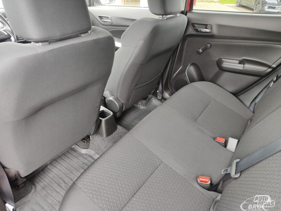 Sarkans Suzuki Swift 2021 Avižieniai, ar dzinēja tilpumu 1.20 L un nobraukumu 12 tūkst. km par 11200 €, foto 16 vietnē AUTOMOTO.COM.LV