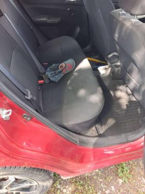 Sarkans Suzuki Swift 2021 Viļņa, ar dzinēja tilpumu 1.20 L un nobraukumu 47 tūkst. km par 12500 €, foto 12 vietnē AUTOMOTO.COM.LV