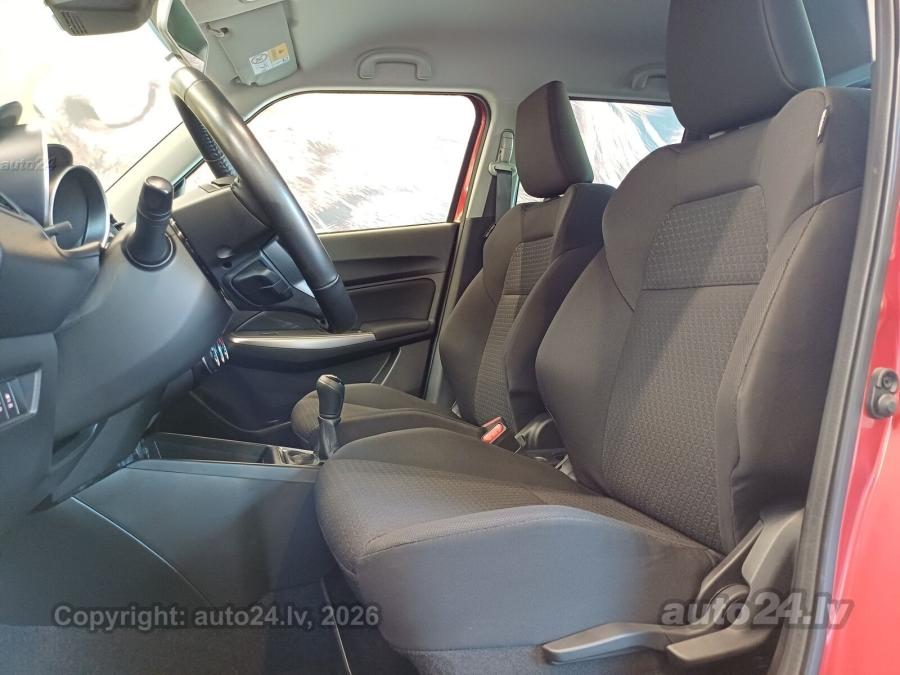Red Suzuki Swift 2021 in Tallinn, with an engine capacity of 1.20 L and mileage of 64 thousand km for 10900 €, photo 18 on AUTOMOTO.COM.LV