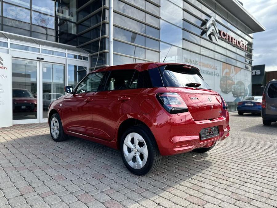 Red Suzuki Swift 2026 in Riga, with an engine capacity of 1.20 L and mileage of 10 thousand km for 19539 €, photo 5 on AUTOMOTO.COM.LV