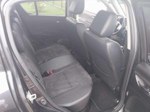 Violet Suzuki Swift 2015 in Marijampole, with an engine capacity of 1.24 L and mileage of 139 thousand km for 5650 €, photo 10 on AUTOMOTO.COM.LV